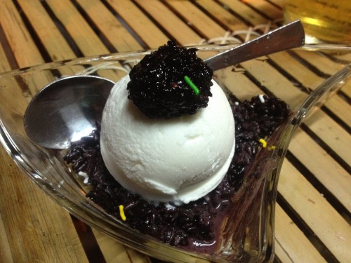 Saigon Eating Adventures – Desserts – Eating Saigon!